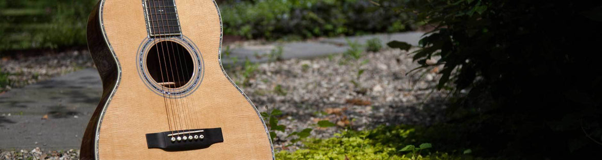 Single 0 Acoustic Guitars for Sale | The Music Zoo